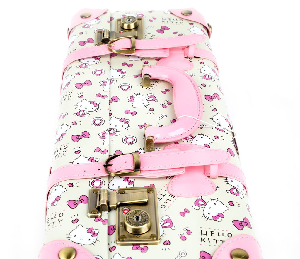Shop Hello Kitty 19" Steamer Trunk Suitc – Luggage Factory